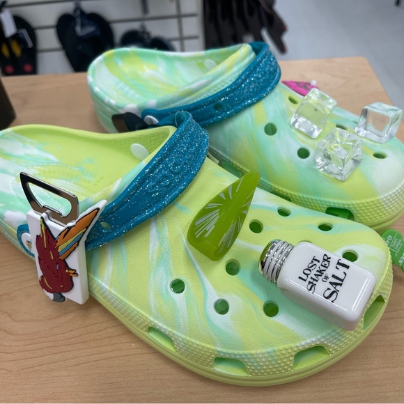 CROCS | Shoes | Crocs Margaritaville Jimmy Buffett Limited Edition ...